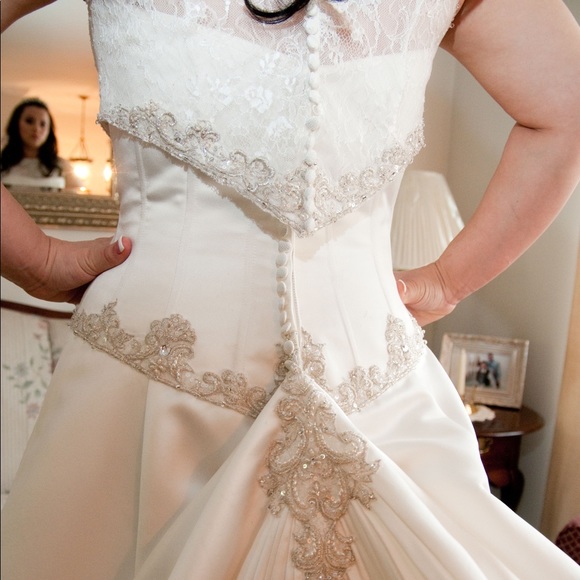 2 be bridal | Dresses | 2be Bridal Gown | Poshmark